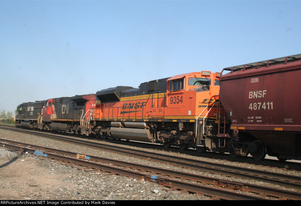 BNSF 9354